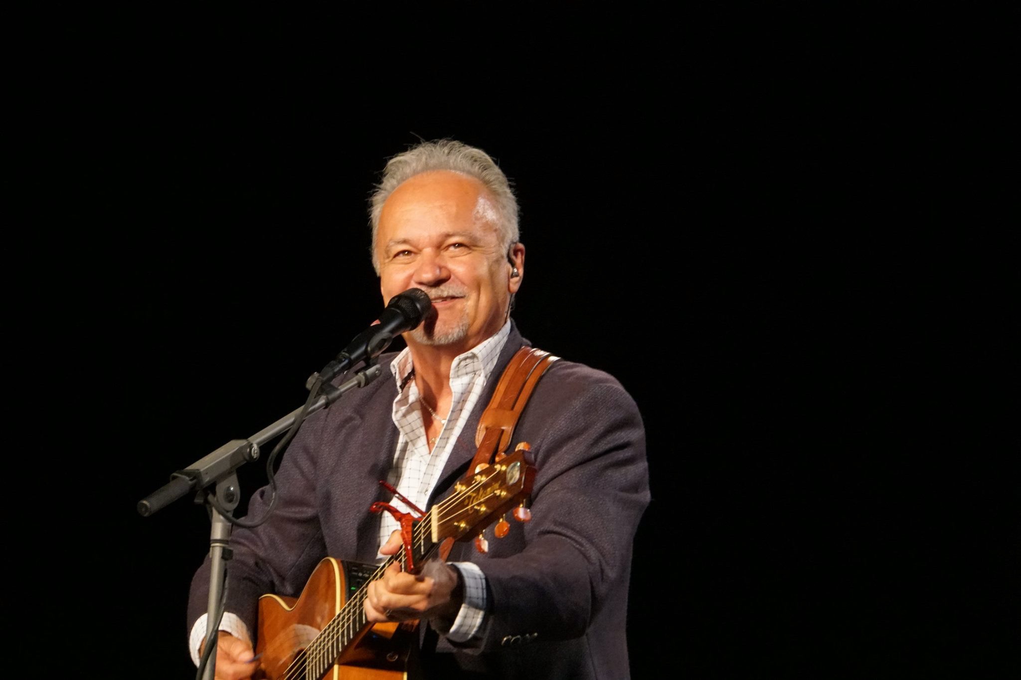 Lifting Up Others Through Service: Country Singer Jimmy Fortune and US ...