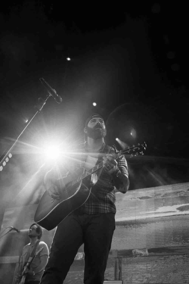 The Beauty of Leaning on Each Other: Jordan Davis & Curt Thompson ...